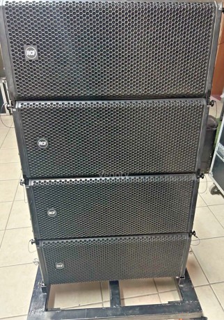 HDL 30-A Active Two-Way Line Array Module - Guanaja, Honduras